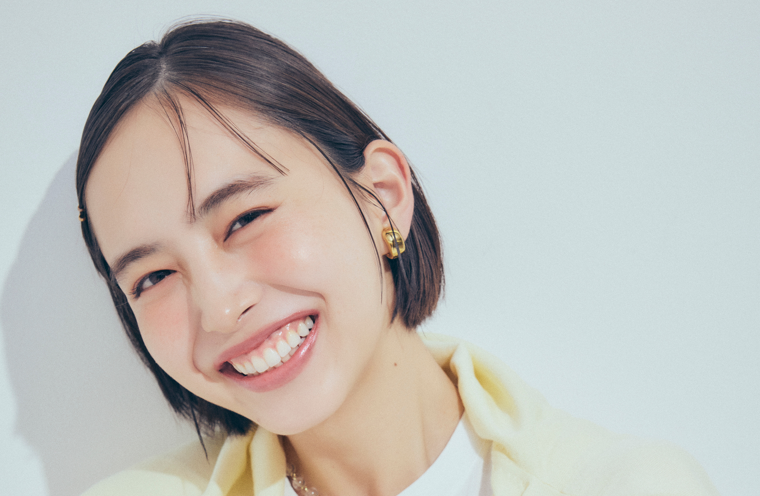 【井桁弘恵の通勤コーデ】uvカット機能つきのカーディガンが夏の味方！ More
